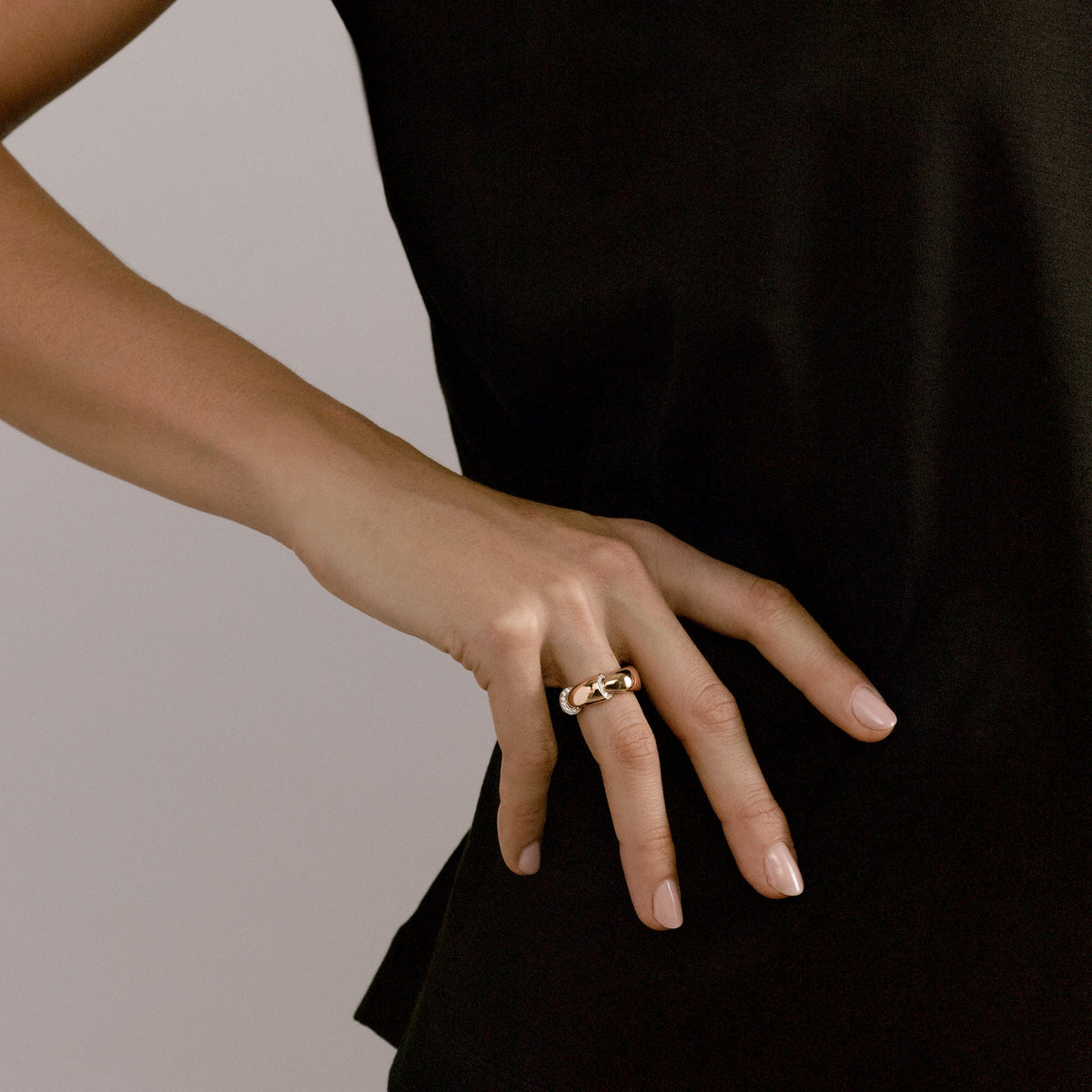 Calla ring – Vhernier